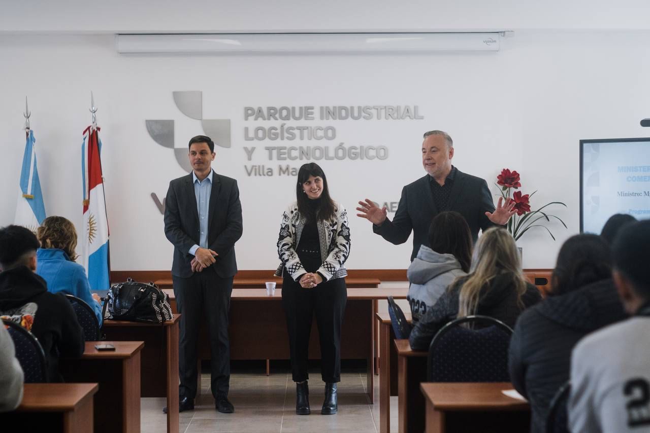 Accastello recordó que creó cinco barrios y propuso construir más ...